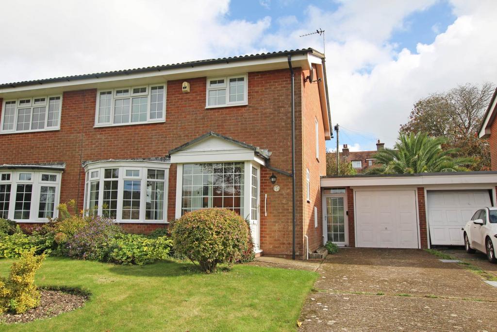 Long Acre Close, Eastbourne, BN21 1UF 3 bed semi-detached house - £460,000