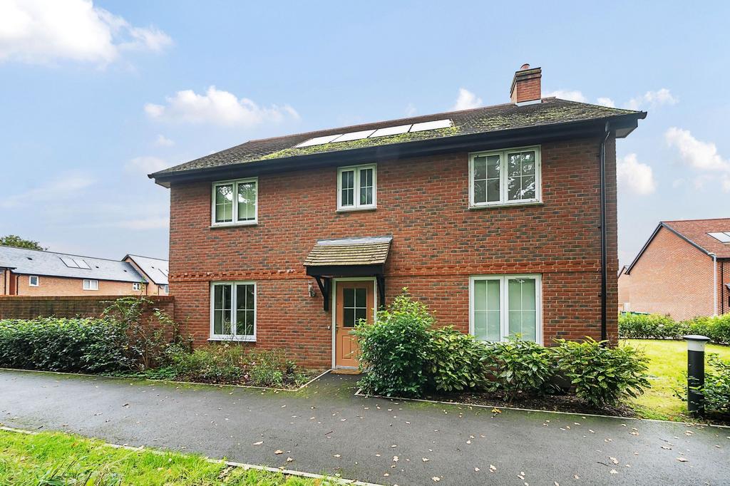 Daisy Close, Colden Common, SO21 4 bed detached house for sale - £500,000