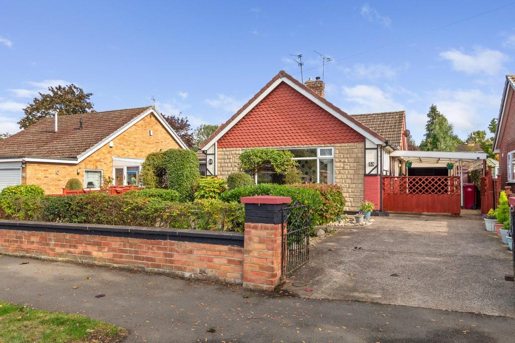 Wordsworth Road, Scunthorpe, North... 3 bed bungalow - £215,000