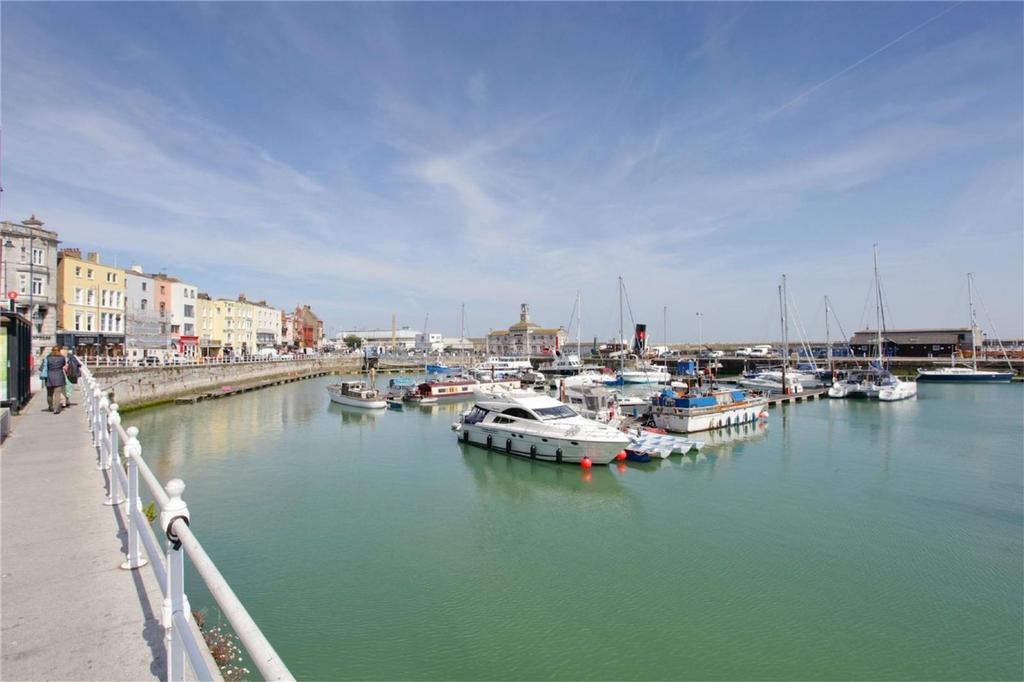 Harbour Parade, Ramsgate, CT11 2 bed flat - £895 pcm (£207 pw)