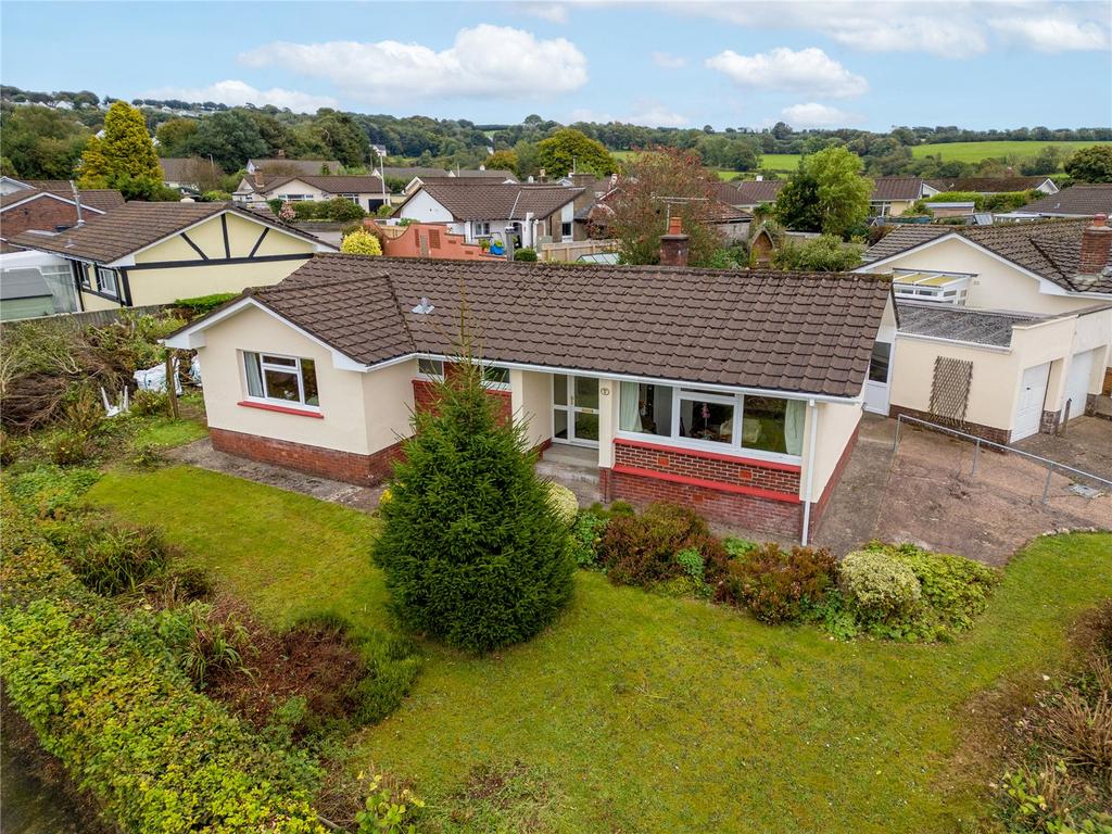 Bratton Fleming, Barnstaple 2 bed bungalow for sale - £340,000