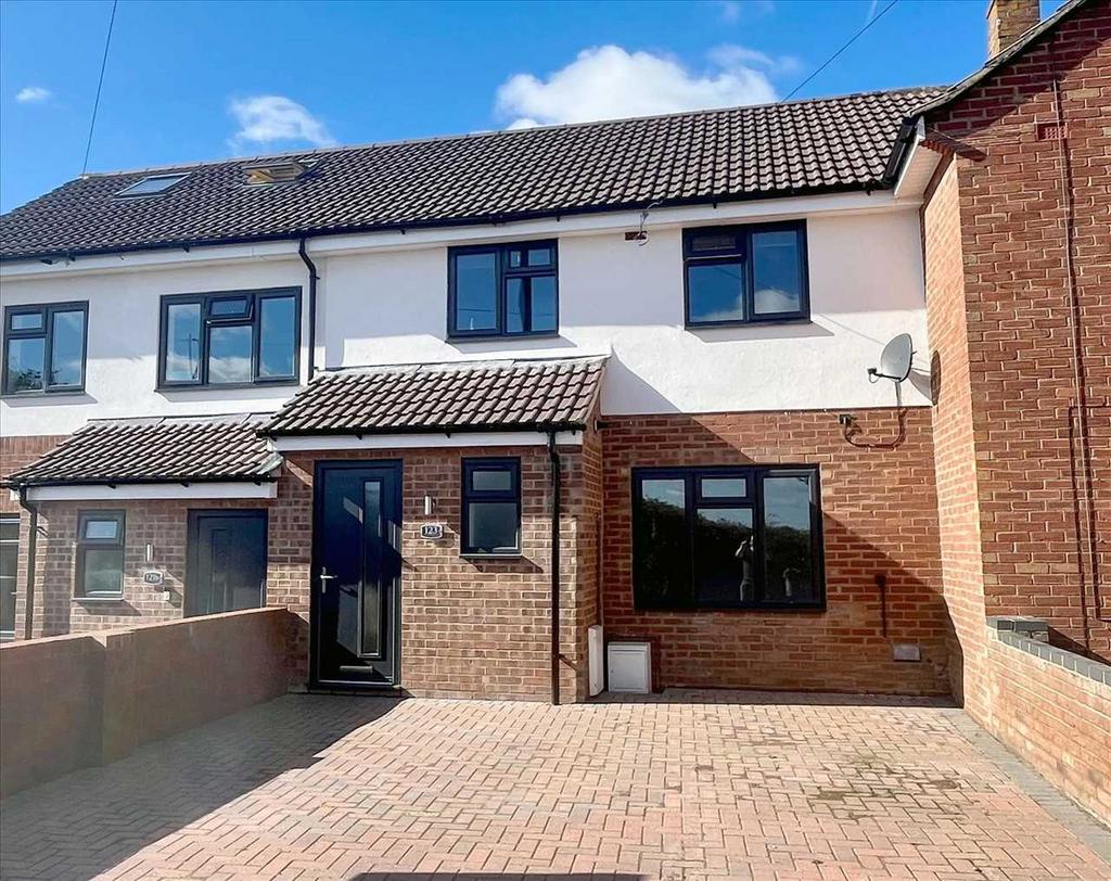 Little Bushey Lane, Bushey, WD23. 3 bed terraced house - £575,000