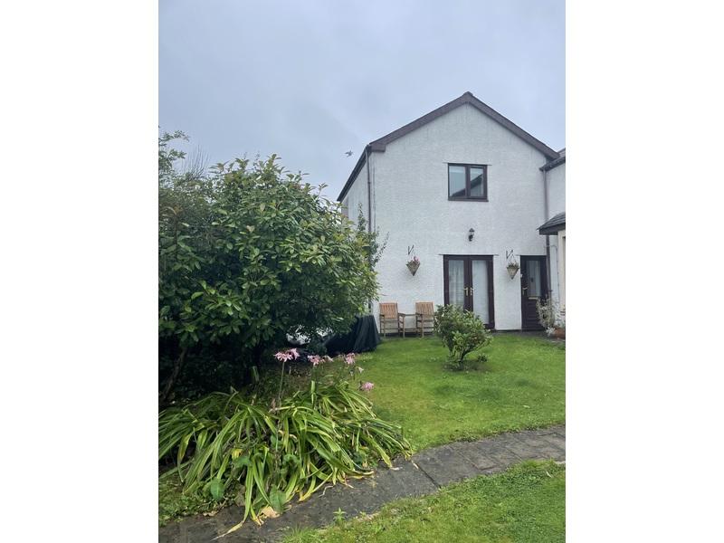 The Grove, Rumney, Cardiff 1 bed semi-detached house - £820 pcm (£189 pw)