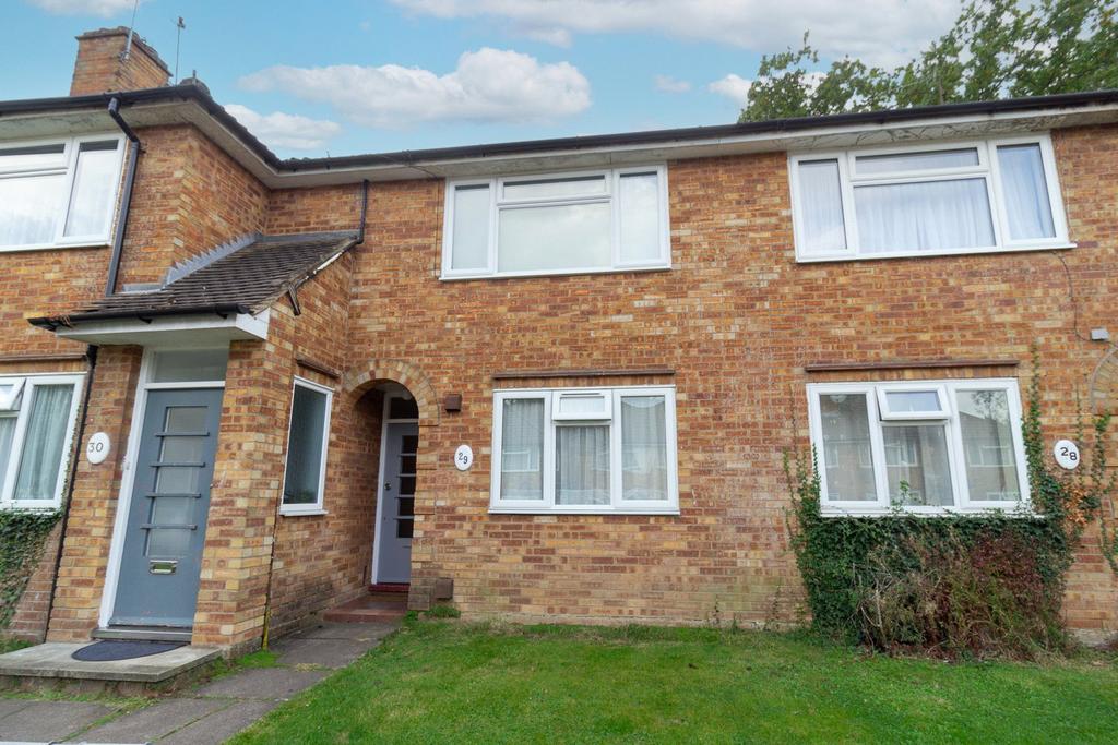 Heronsgate, Edgware, Middx, HA8 2 bed maisonette for sale - £399,950