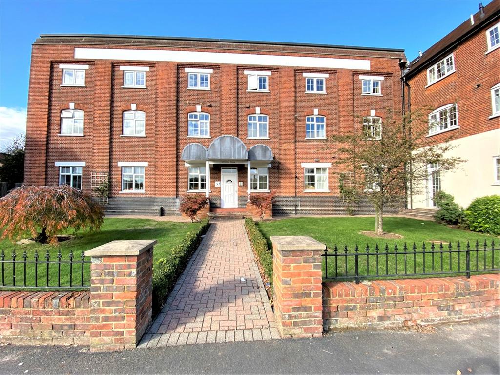 Llanaway House, Meadrow, Godalming... 2 bed penthouse for sale - £350,000