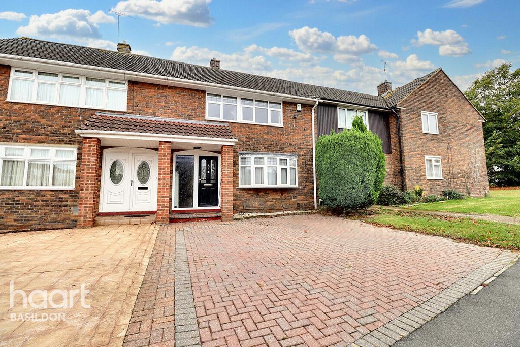 Great Gregorie, Basildon 3 bed terraced house - £350,000