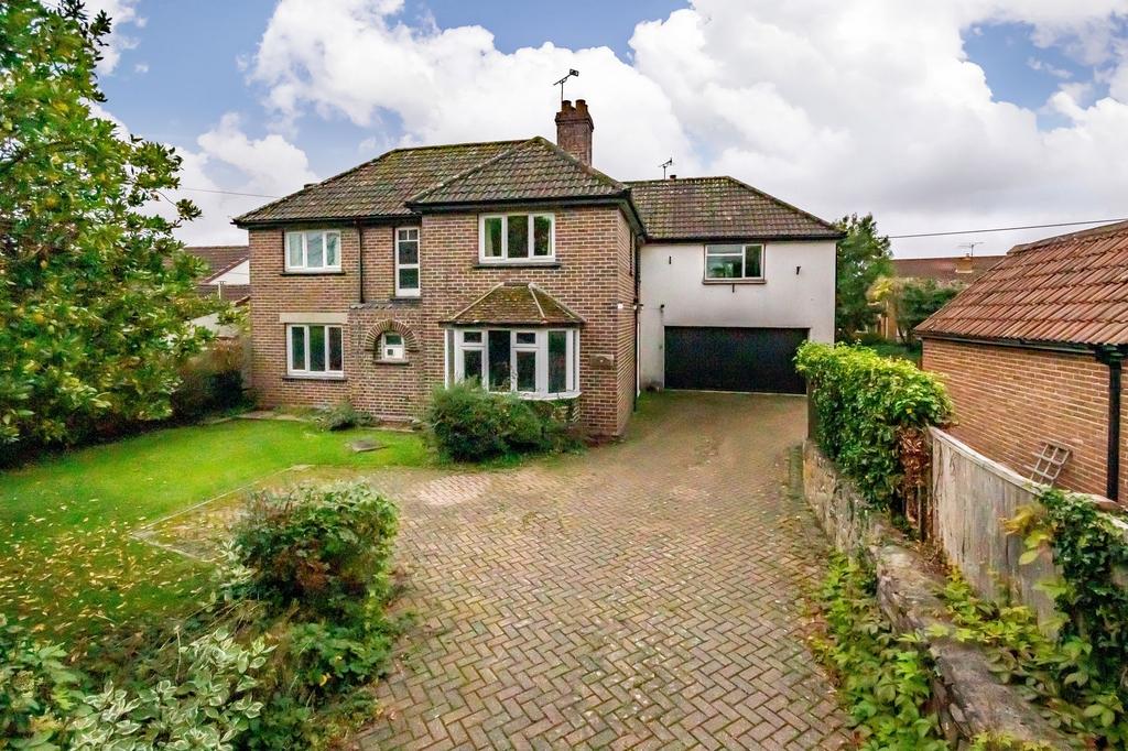 Church Road, Bristol BS37 5 bed detached house - £650,000