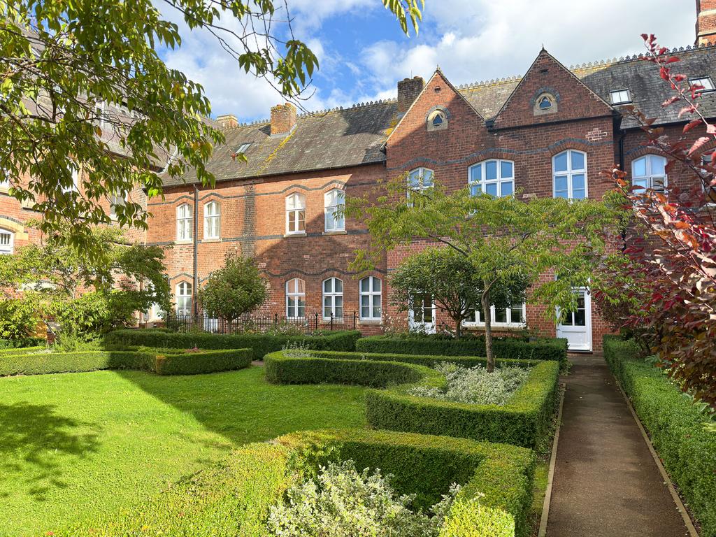 Frome Court, Bartestree... 1 bed apartment - £133,000