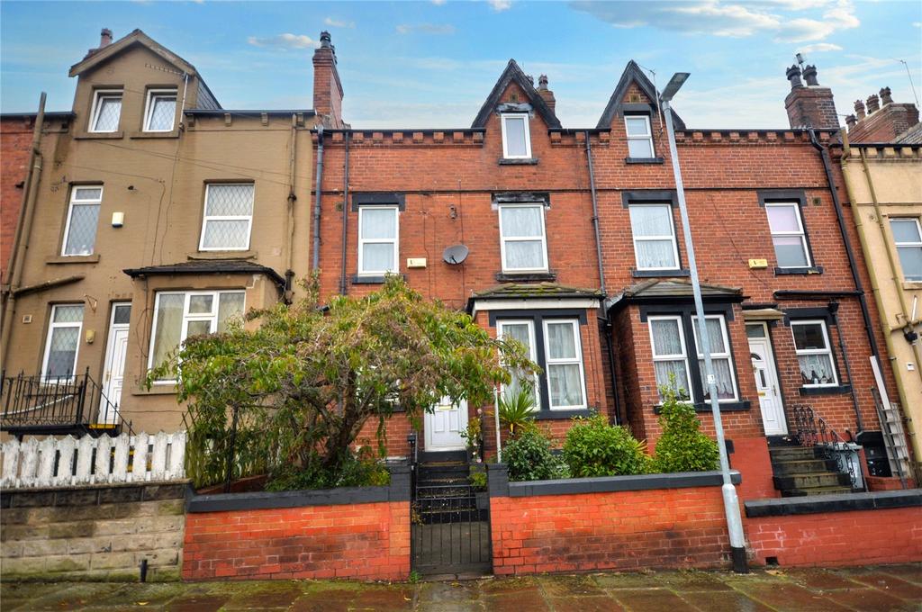 Fairford Terrace, Leeds 3 bed terraced house for sale - £135,000
