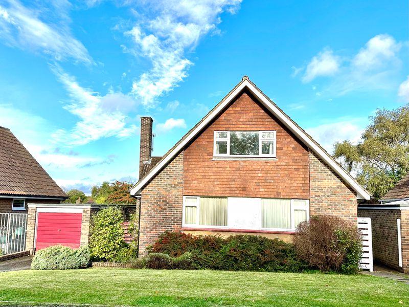 The Ridings, Epsom 4 bed detached house - £775,000