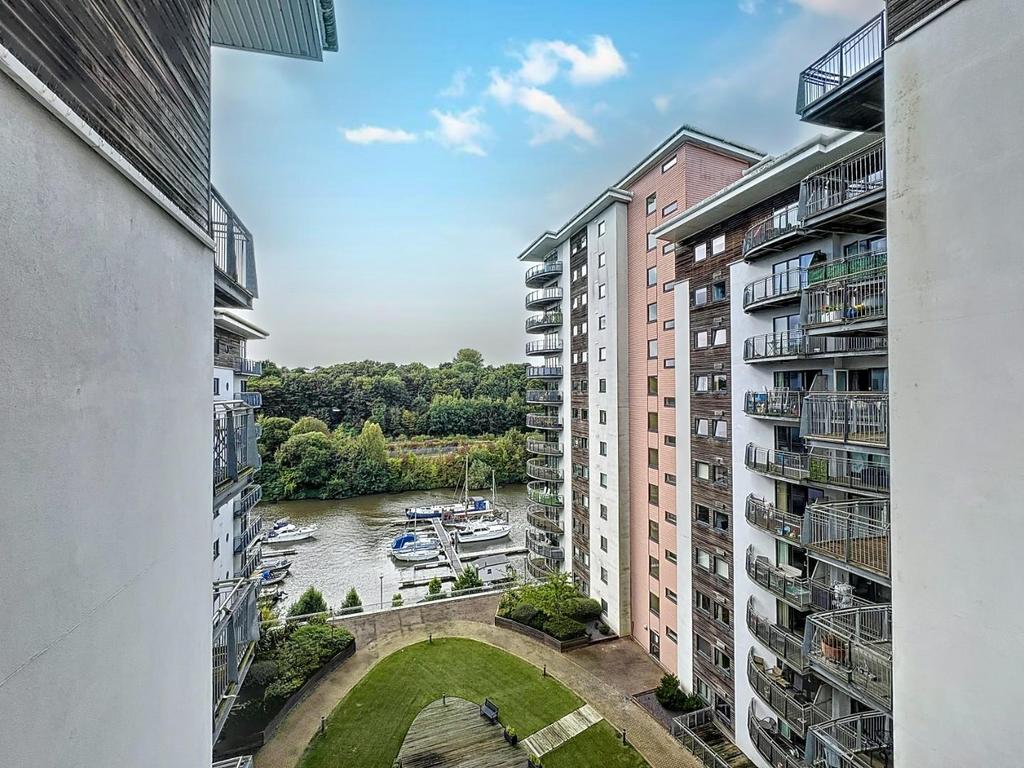 Picton, Victoria Wharf, Watkiss Way... 2 bed apartment - £165,000