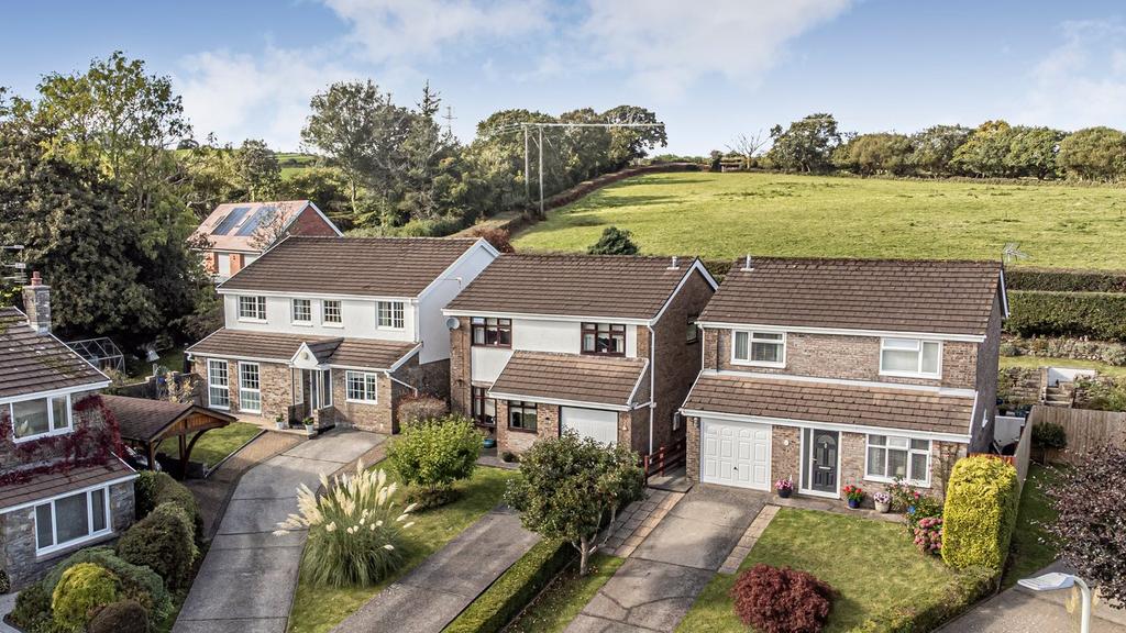 The Rise, Pontypridd CF38 4 bed detached house - £359,000
