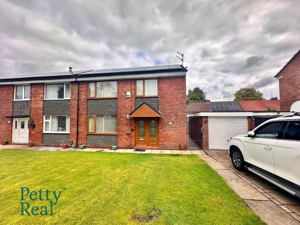 Haverholt Close, Colne 3 bed semi-detached house - £175,000