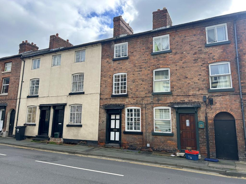 Commercial Street, Newtown, Powys, SY16 3 bed terraced house - £138,000