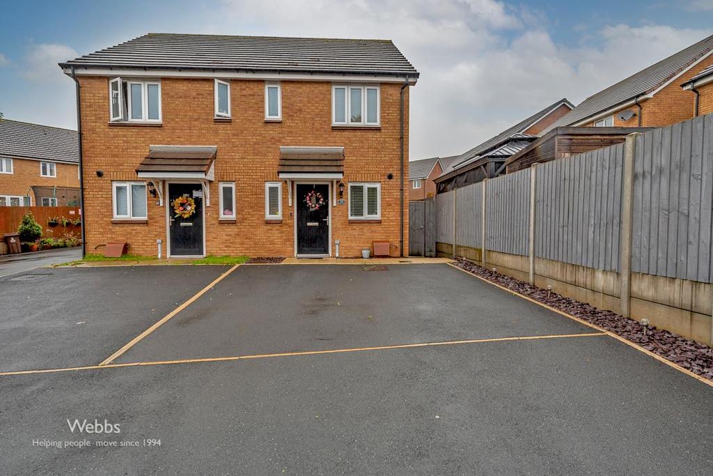 Mentor Close, Walsall WS2 2 bed semi-detached house - £175,000