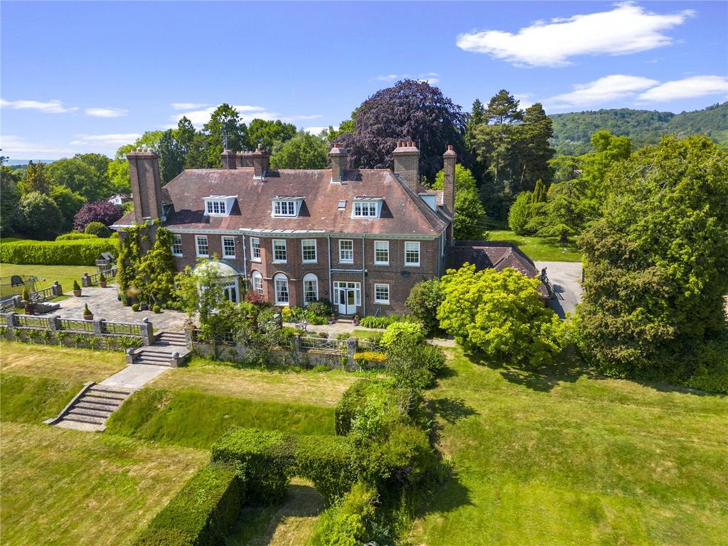 Wykehurst Lane, Ewhurst, Cranleigh... 6 bed semi-detached house for ...