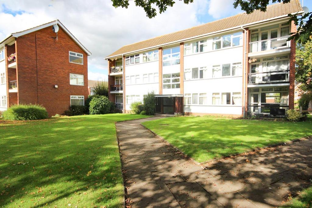Riplingham, Arlington Ave, Leamington... 2 bed apartment - £995 pcm (£ ...
