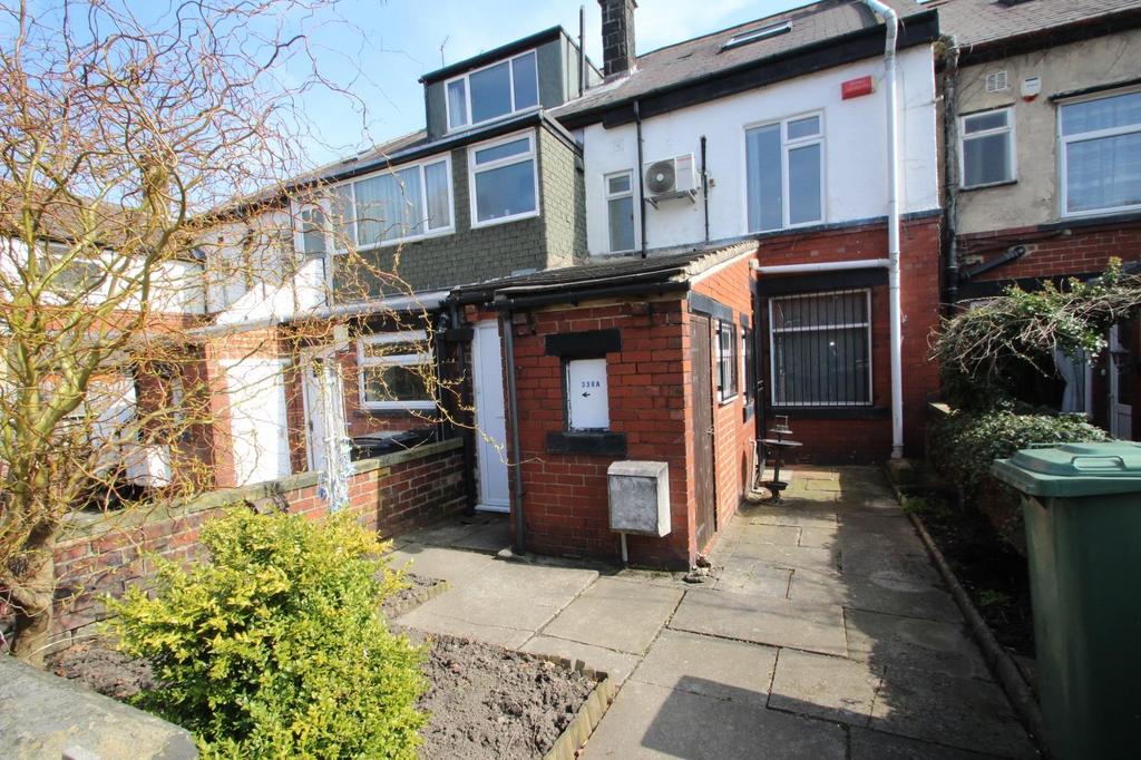 Low Lane, Horsforth, Leeds, West... 2 bed flat - £650 pcm (£150 pw)