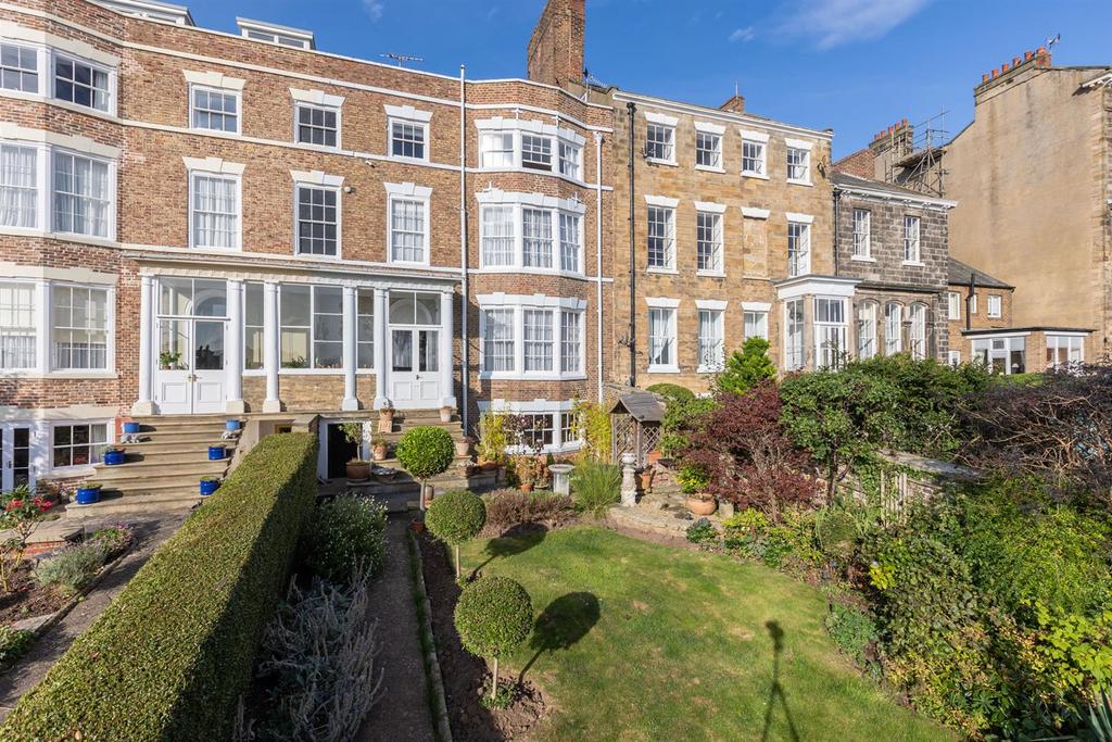 Union Place, Upgang Lane, Whitby 7 bed house for sale - £850,000