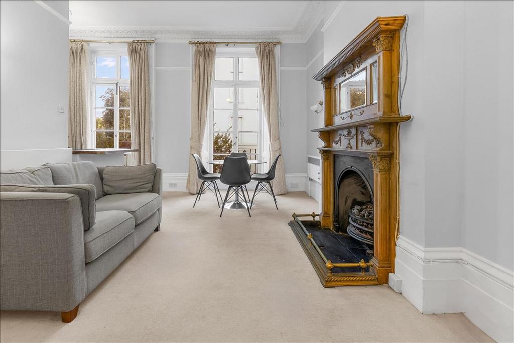 Norland Square, London, Royal... 1 bed apartment - £2,154 pcm (£497 pw)
