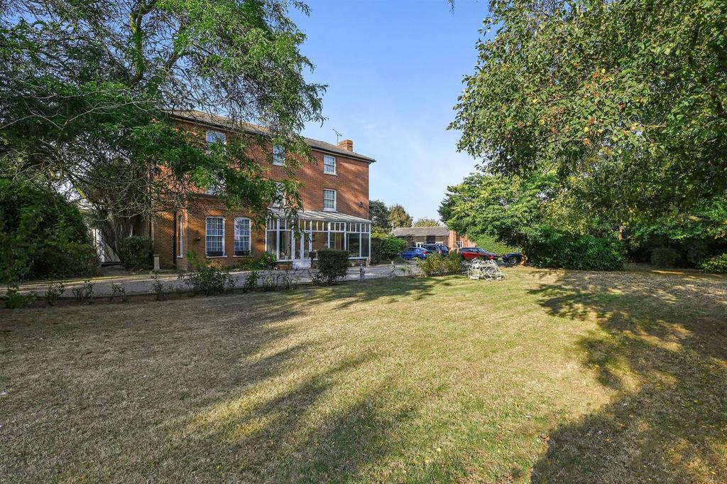 Hall Road, Asheldham, Southminster 8 bed detached house for sale - £ ...