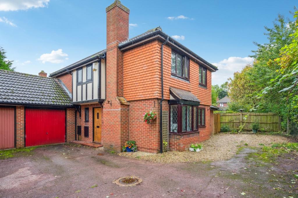 Saxons Way, Didcot, OX11 4 bed detached house for sale - £485,000