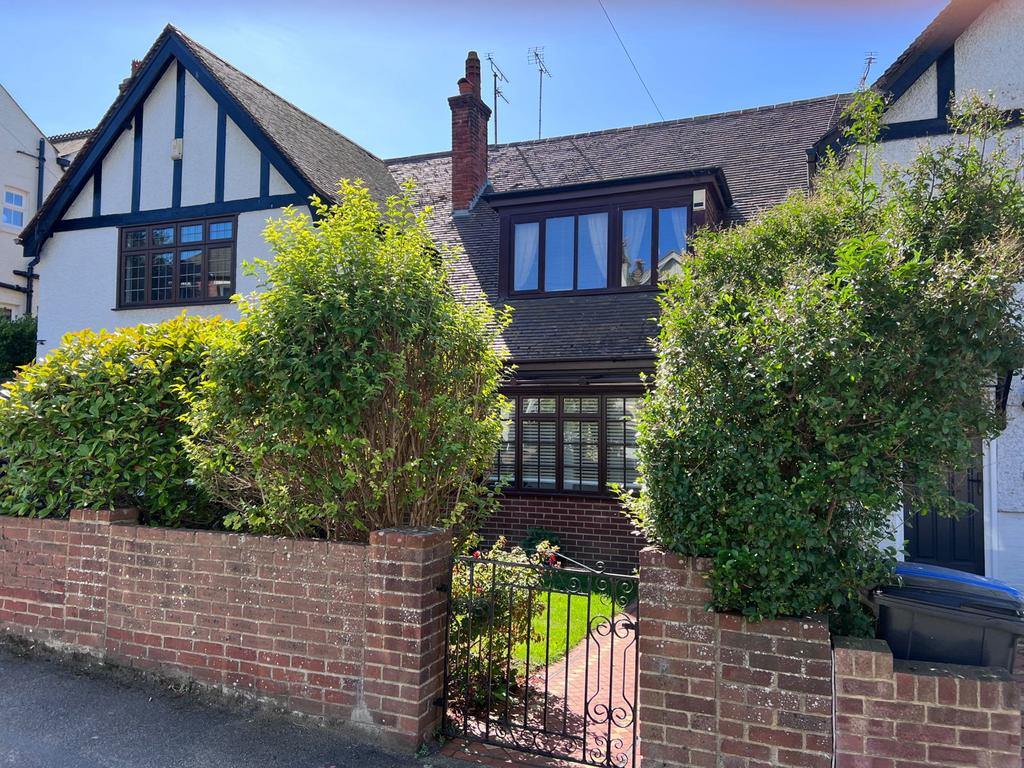 Approach Road, Margate CT9 3 bed terraced house - £365,000