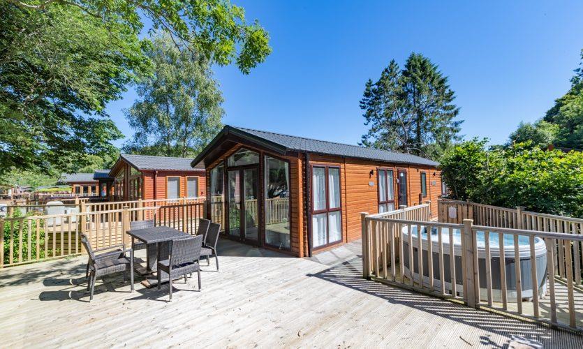 Ambleside Road, Windermere LA23 2 bed mobile home - £285,000