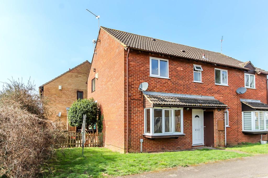 Senwick Drive, Wellingborough NN8 2 bed end of terrace house for sale ...