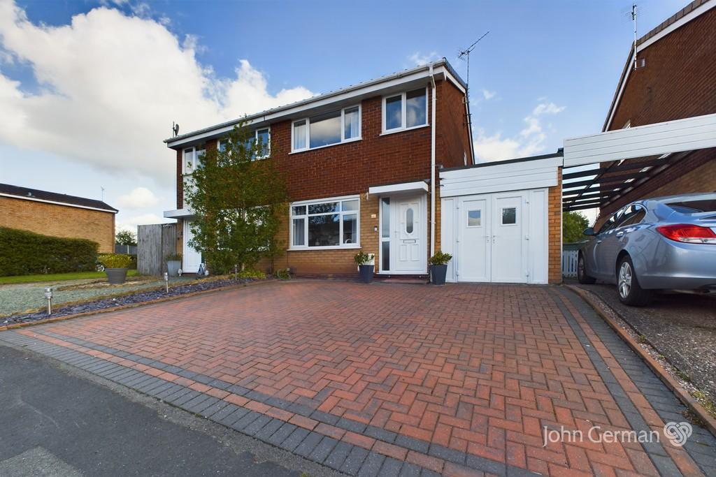 Fairmead Close, Wildwood, Stafford 3 bed semi-detached house - £230,000