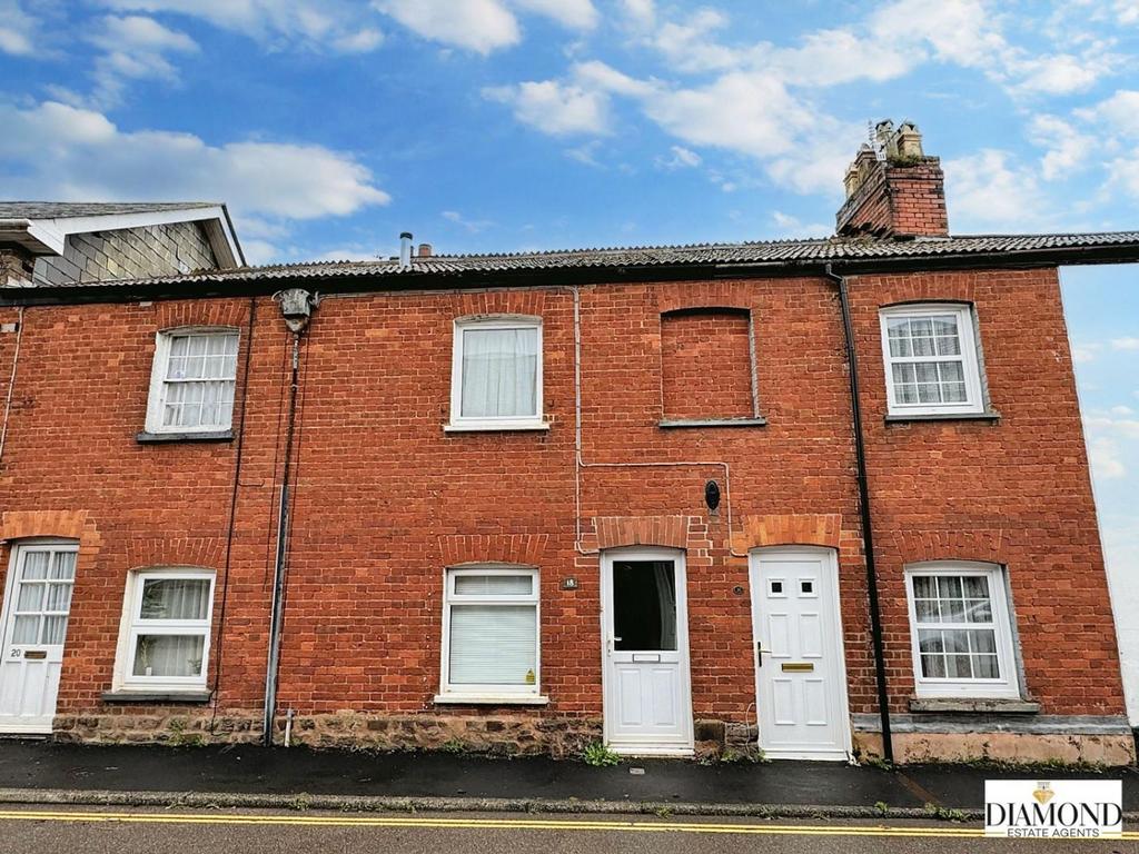 Melbourne Street, Tiverton, EX16 2 bed terraced house - £180,000