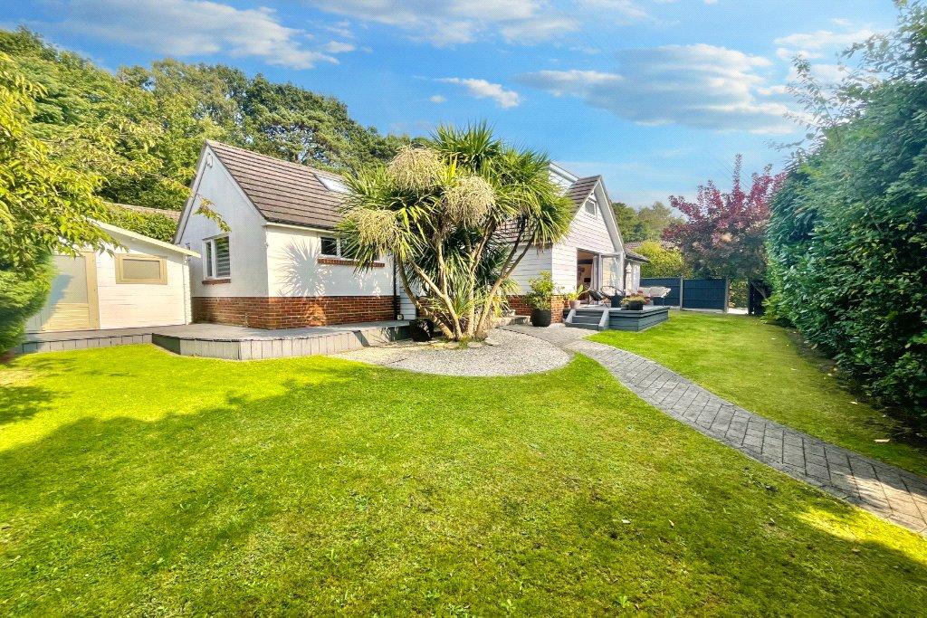 Coy Pond Road, Poole, BH12 3 bed bungalow - £775,000