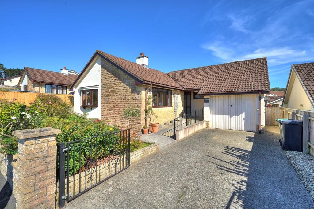 Jury Park, South Molton 2 bed bungalow - £345,000