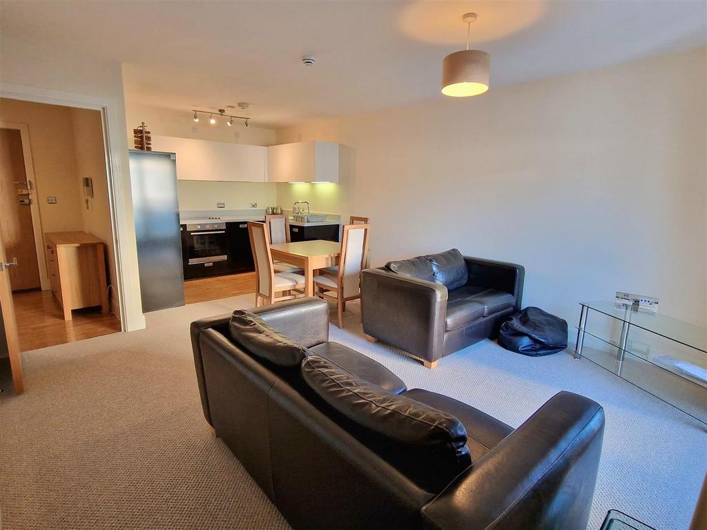 Postbox, Upper Marshall Street... 1 bed apartment - £975 pcm (£225 pw)
