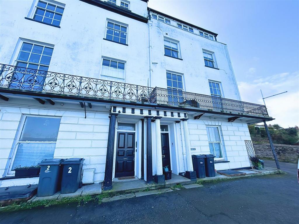 Ashmour House, Ilfracombe EX34 1 bed flat - £575 pcm (£133 pw)