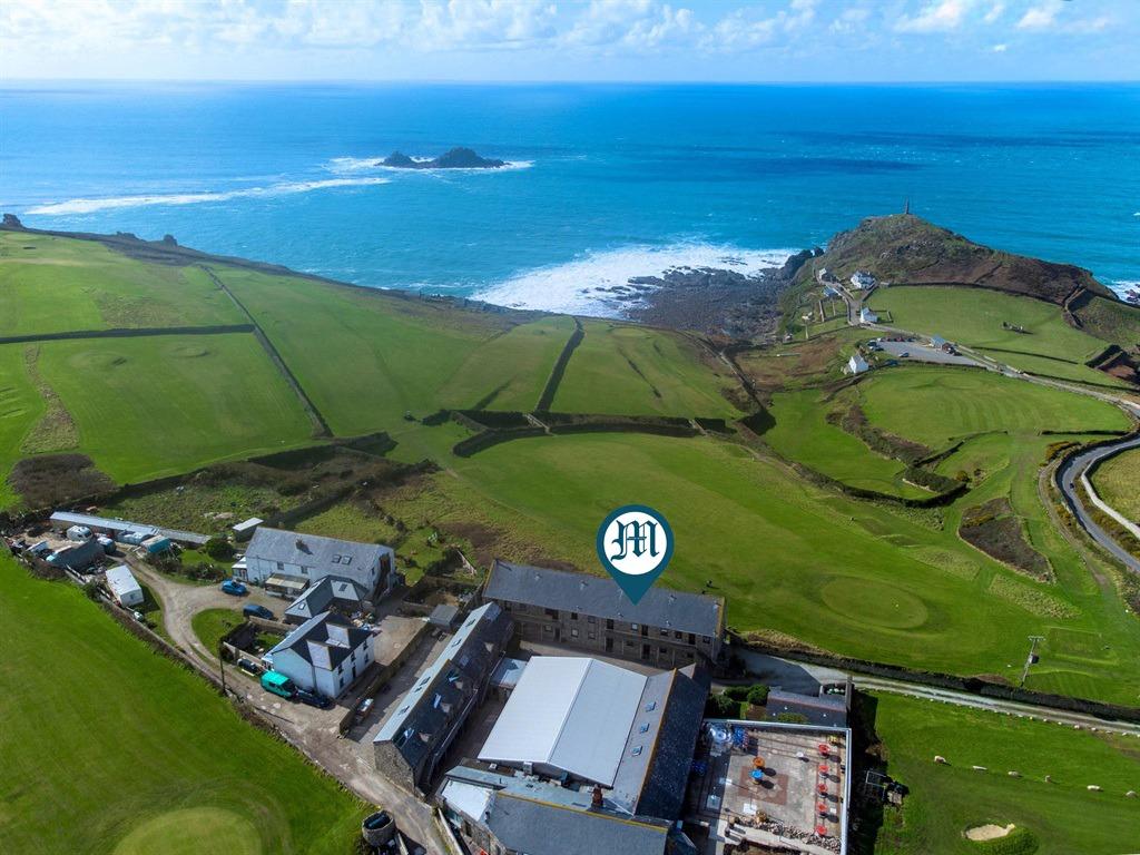 Nanpean Barn, Cape Cornwall, St Just... 2 bed apartment - £260,000