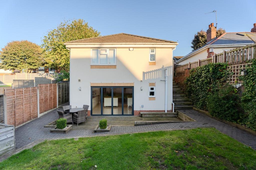 Eve Lane, Dudley 3 bed detached house - £320,000