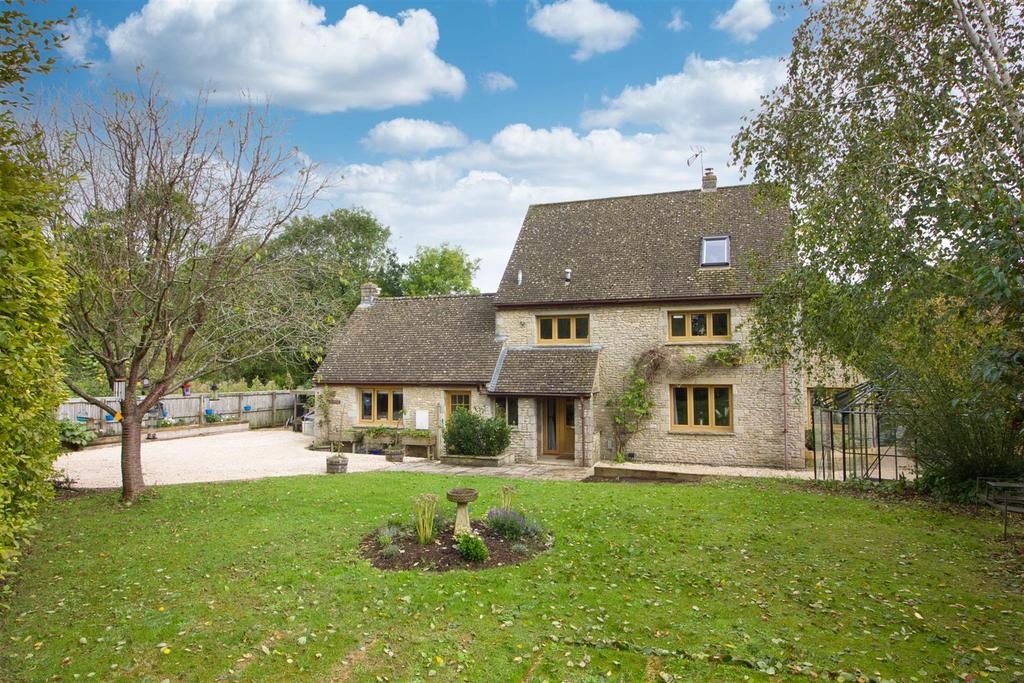 Stonelea, Mill Lane, Corston 4 bed detached house - £875,000