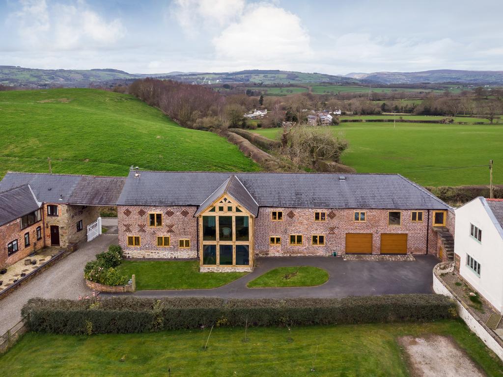 Colliery Road, St. Martins, SY11 4 bed detached house for sale - £650,000