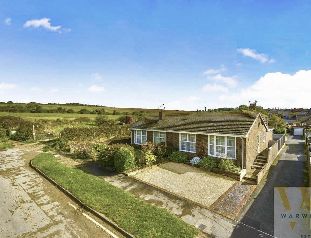 Upper Kingston Lane, Southwick, Brighton 3 bed semi-detached bungalow ...