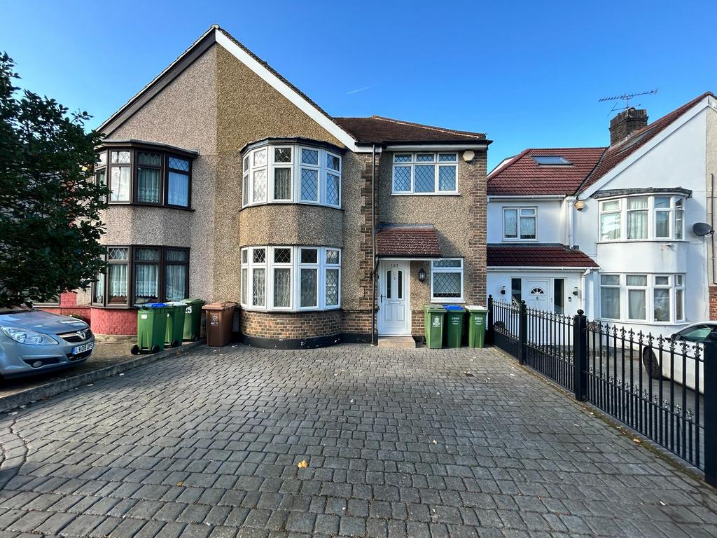 Willersley Avenue, Sidcup, DA15 4 bed semi-detached house - £2,750 pcm ...