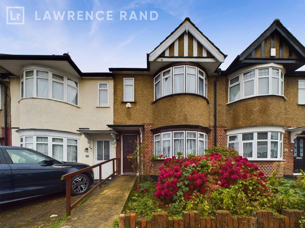 Bideford Road, Ruislip, Middlesex, HA4 3 bed terraced house - £525,000