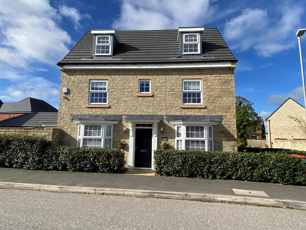 Oystercatcher Lane, Longridge PR3 4 bed detached house - £389,950
