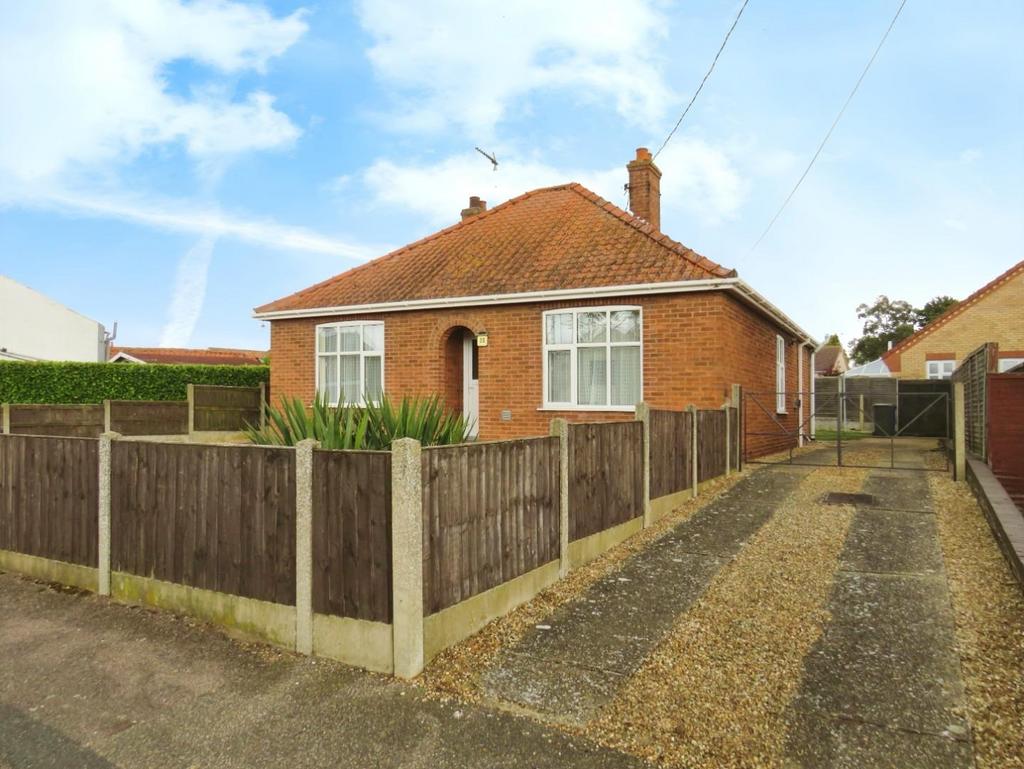 Back Street, Lakenheath IP27 3 bed detached bungalow - £230,000