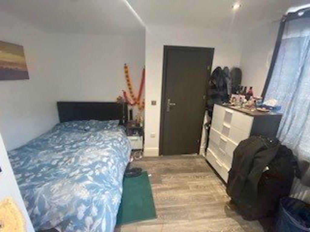 Room 6, Flat 2, Broadway, PE1 1SQ 1 bed in a house share - £550 pcm (£ ...