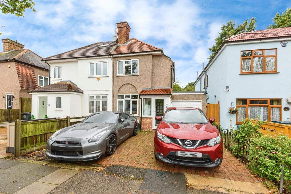 Walden Avenue, Chislehurst, BR7 6EL 2 bed semi-detached house - £1,750 ...