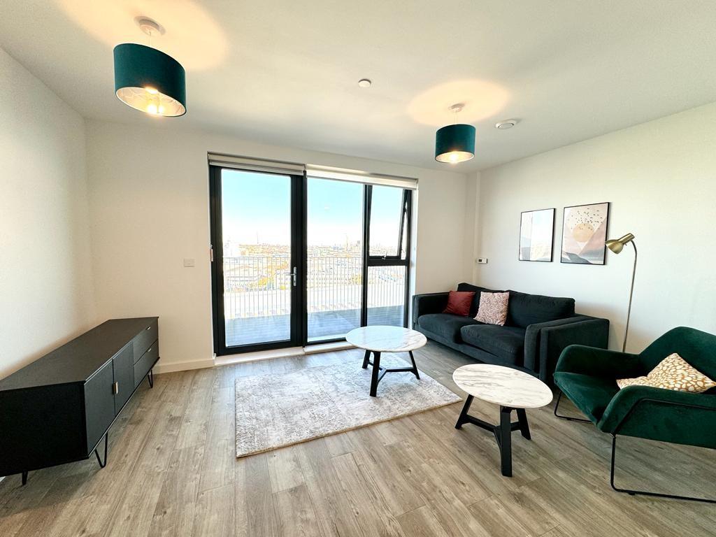 at Manchester, 177 Viscount House... 2 bed apartment - £2,250 pcm (£519 pw)