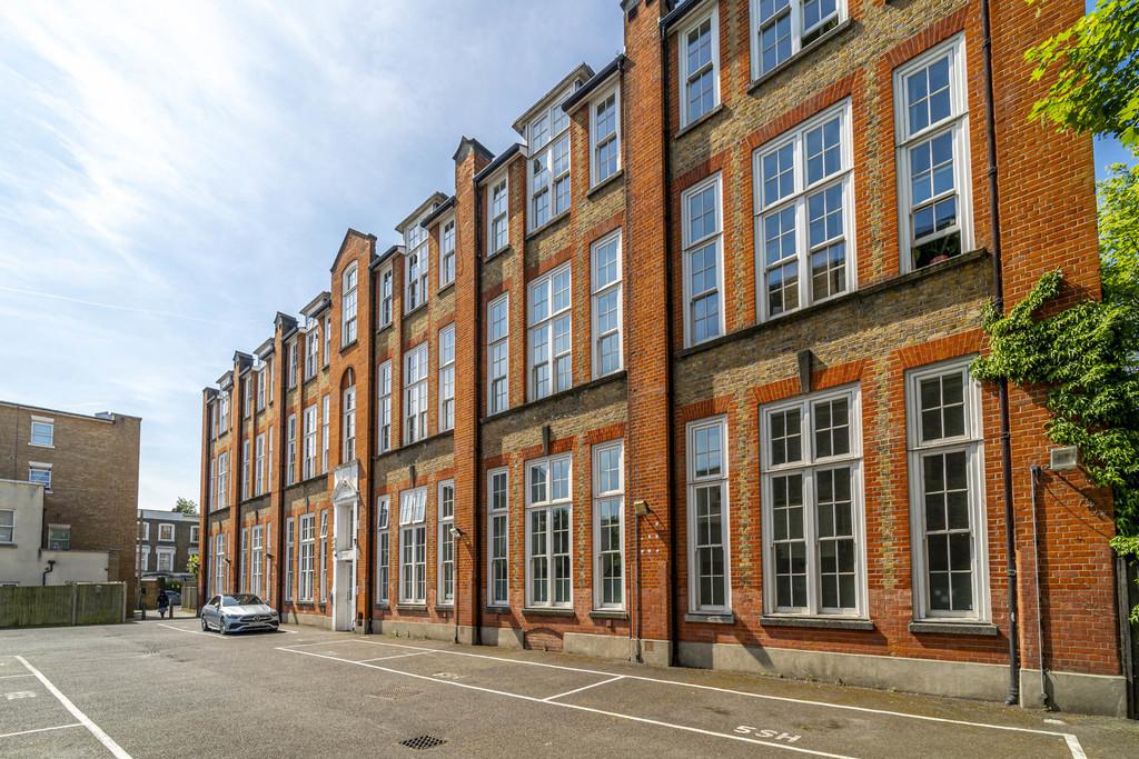 Tollington Road, Islington, London, N7 1 bed apartment - £450,000