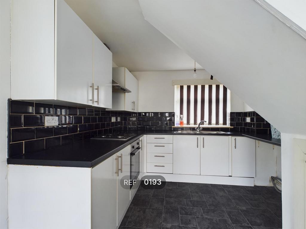 Caldane, Orchard Park, Hull, HU6 3 bed terraced house - £695 pcm (£160 pw)
