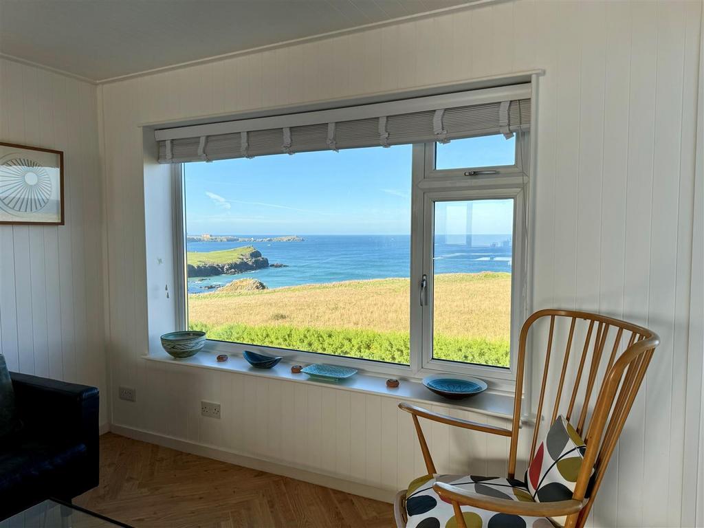 Watergate Road, Newquay TR7 1 bed flat - £875 pcm (£202 pw)